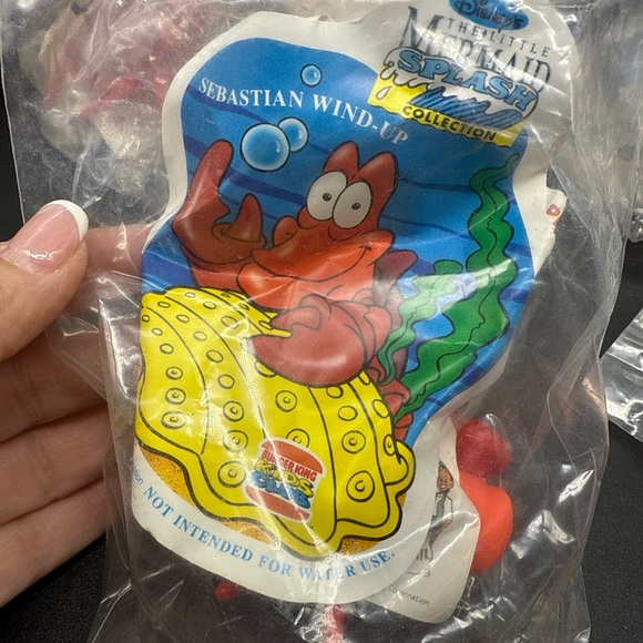 Disney | Toys | 993 Burger King Kids Club Disney Little Mermaid Splash ...